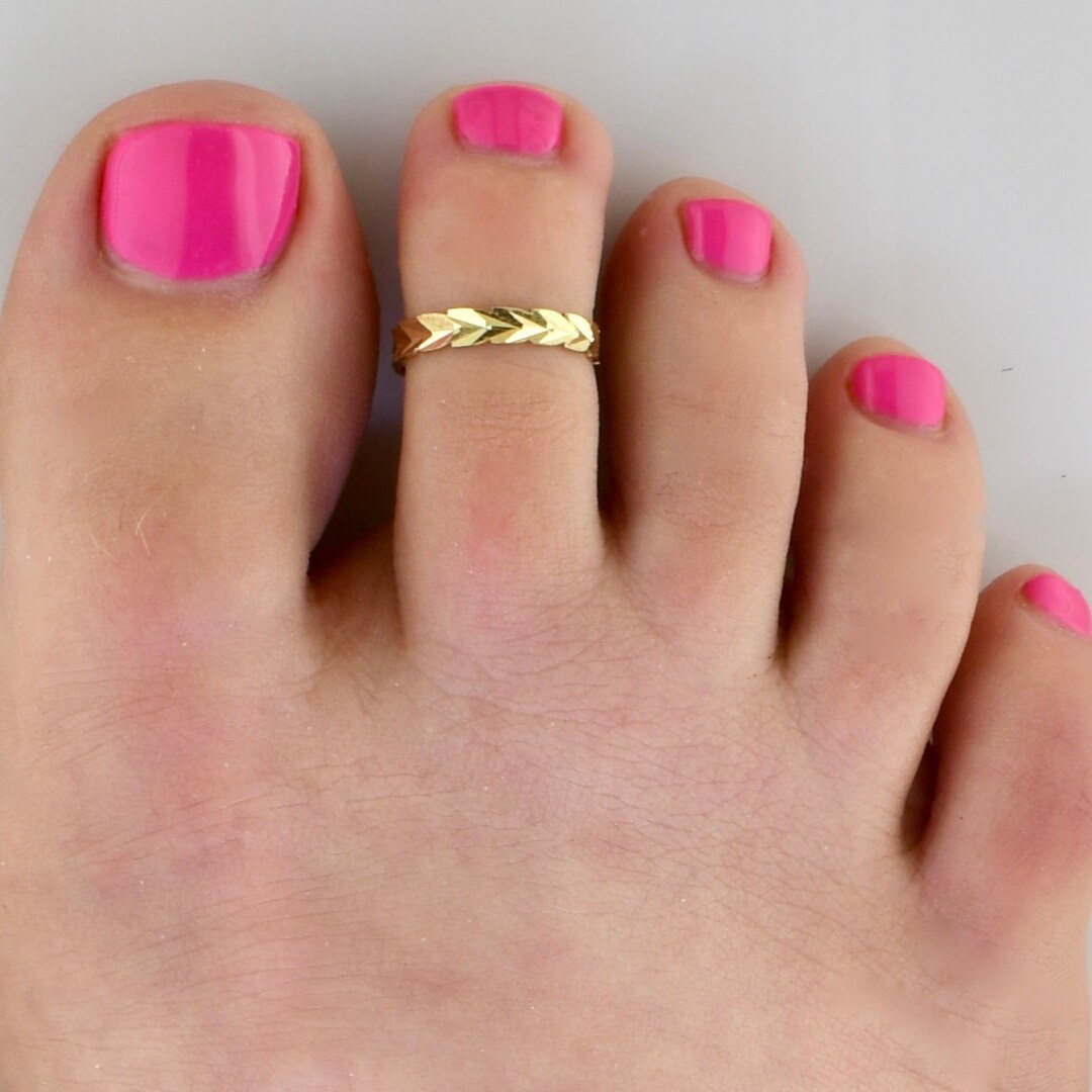 Hawaiian Maile Leaf • Toe Ring • Gold Toe Ring • Midi Ring • Minimalist Ring • Sterling Toe Ring ...