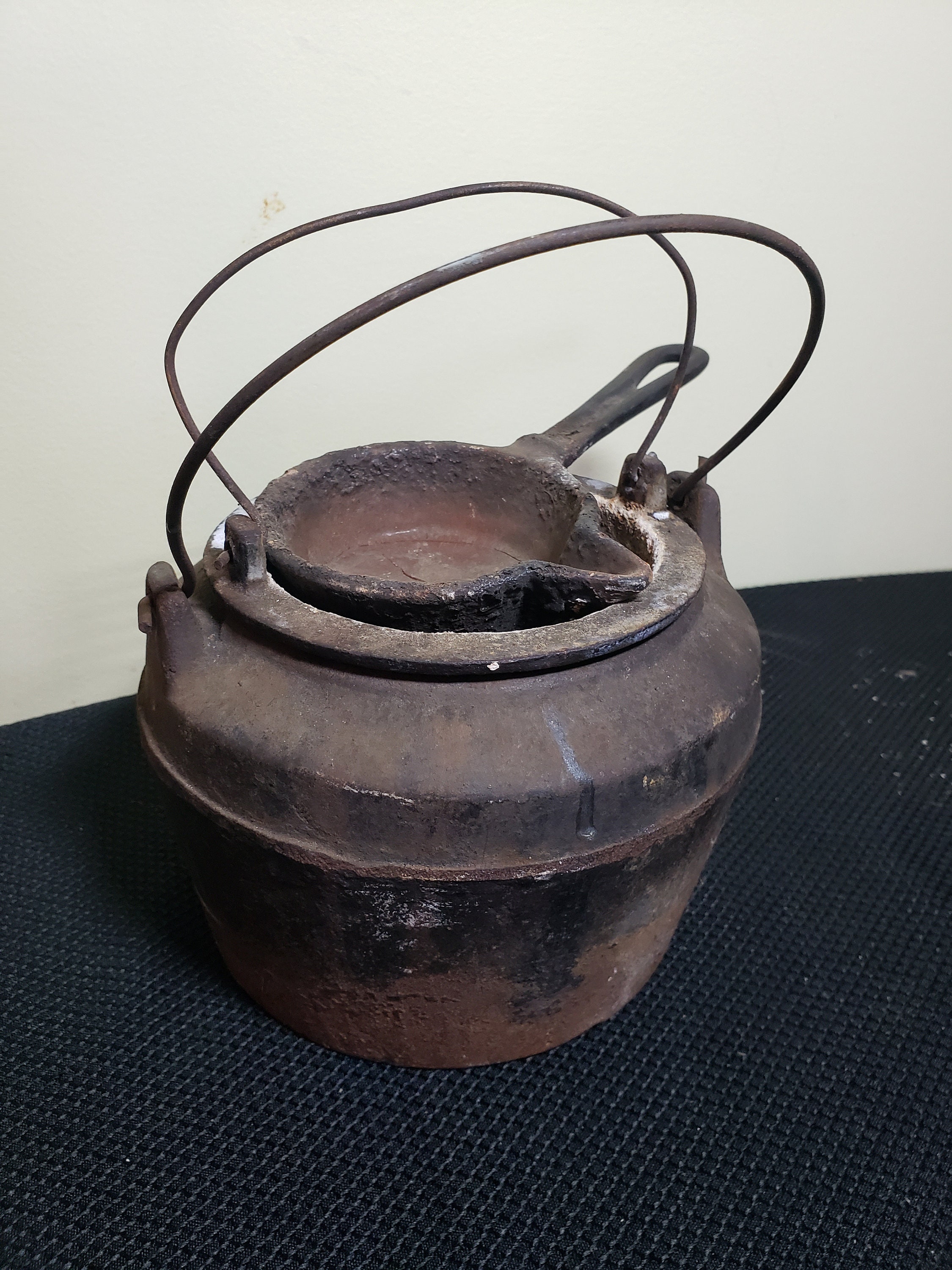 Antique Cast Iron Glue Pots and Ladle - Etsy