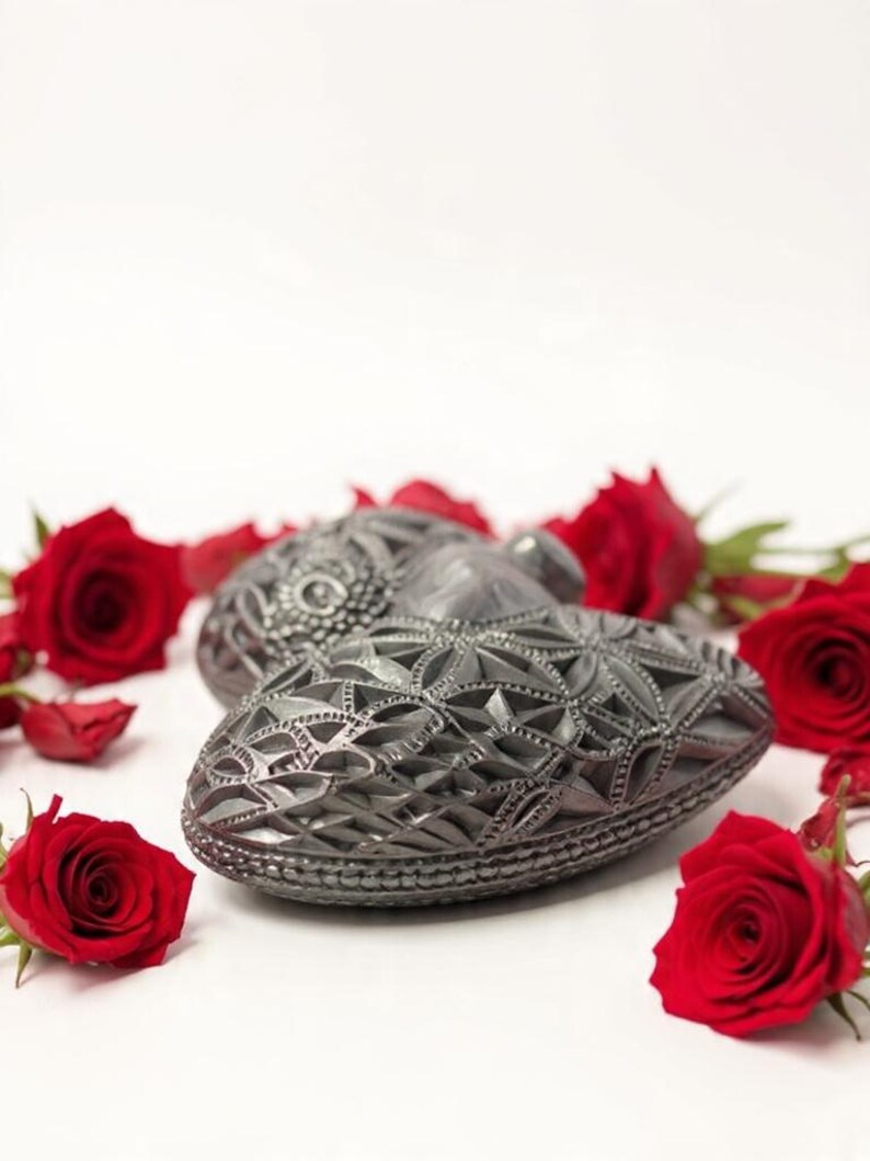 Hand-carved Barro Negro Sacred Heart | Oaxacan Black Clay Art ...