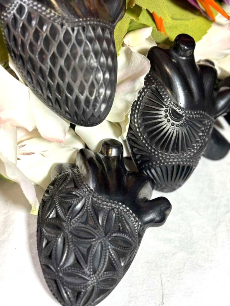 Hand-carved Barro Negro Sacred Heart | Oaxacan Black Clay Art ...