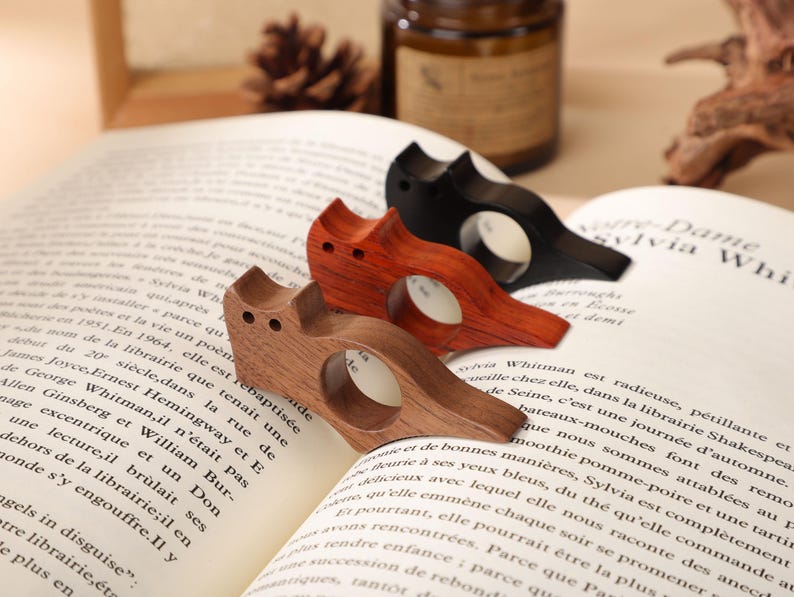 Wooden Cat Thumb Page Holder, Book Page Spreader, Anniversary Gift ...