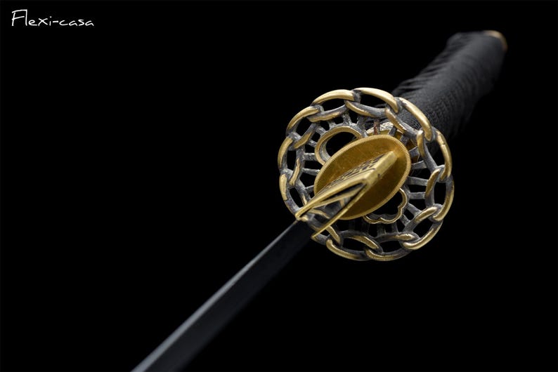 Handmade Short Katana – Damascus Steel, Painted Wooden Scabbard ...