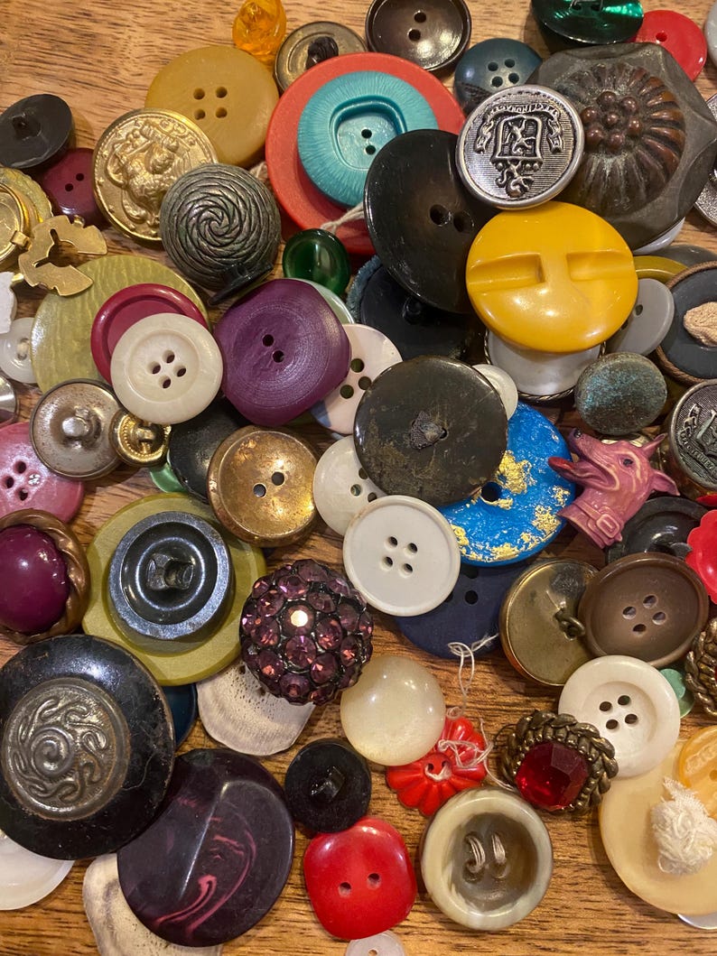 Mystery Scoop of Buttons — Vintage, Novelty, and Crafty Surprise - Etsy