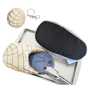 Pan Dulce Concha Slippers "pantuflas!" With Concha Keychain - Etsy