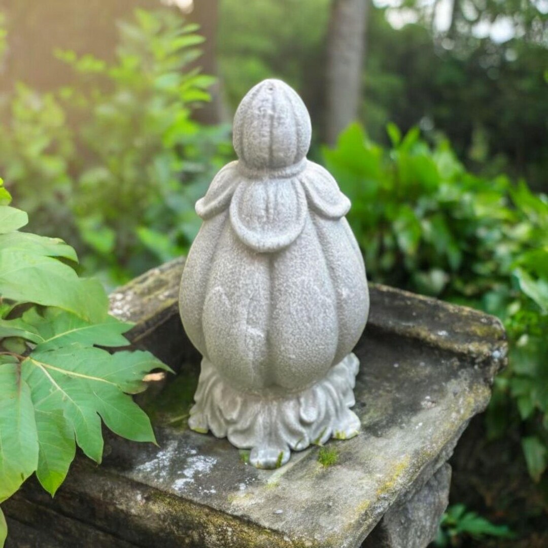 Small Concrete Finial Statue – Decorative Garden Ornament or Patio ...