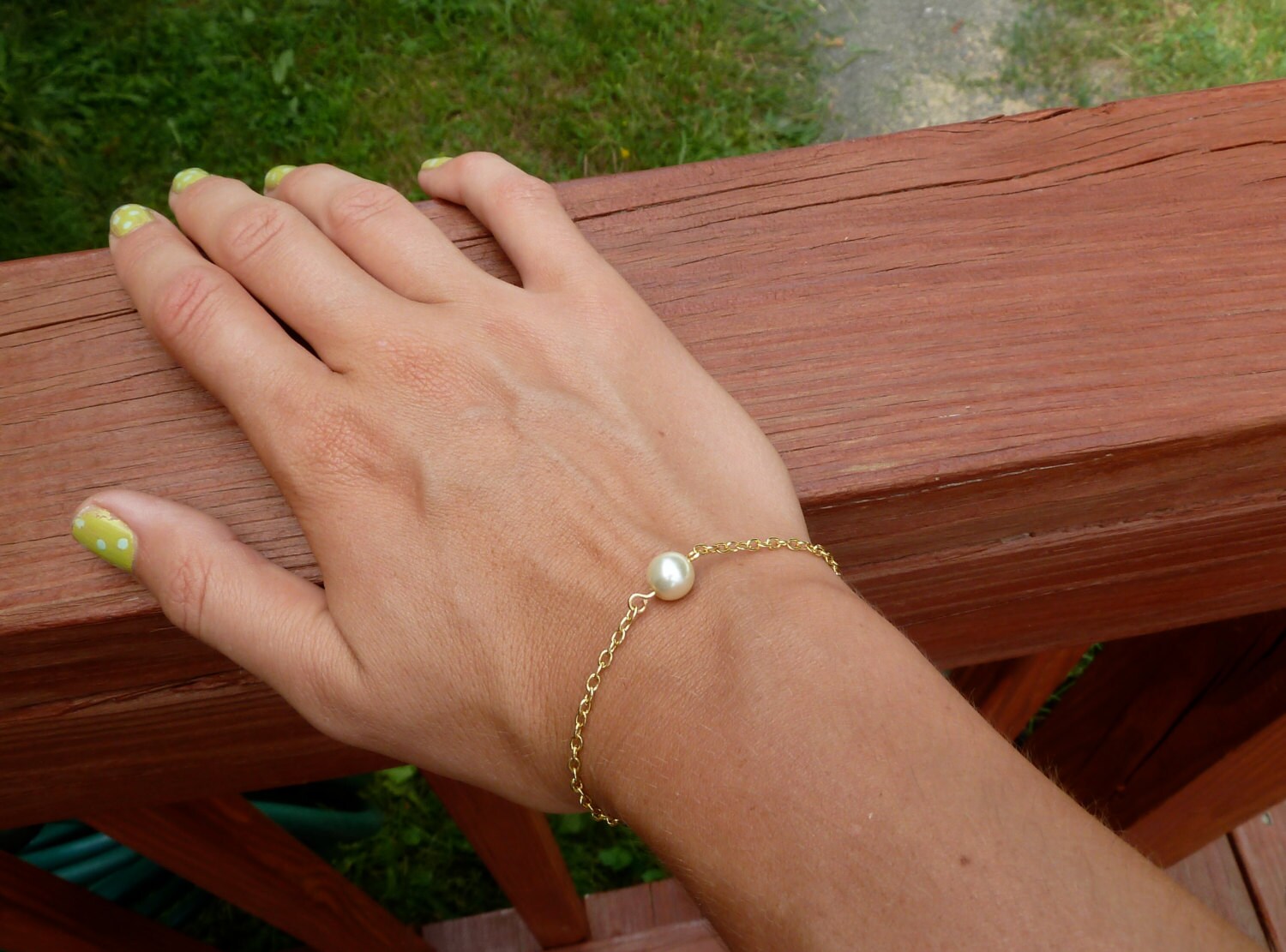 Pulsera simple de oro y perla pulseras de dama de honor - Etsy España