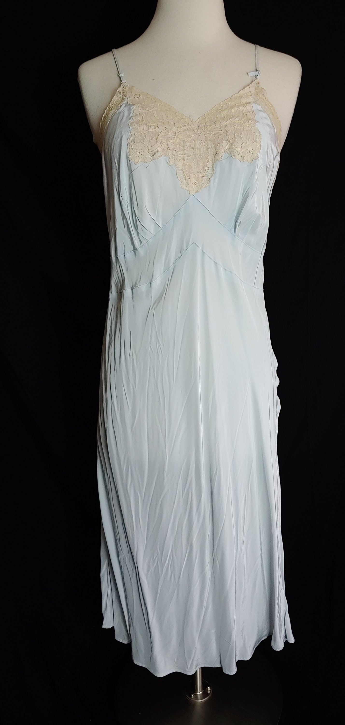 40s Rayon Slip Pale Blue w Nude Lace size 36 40 Bust | Etsy