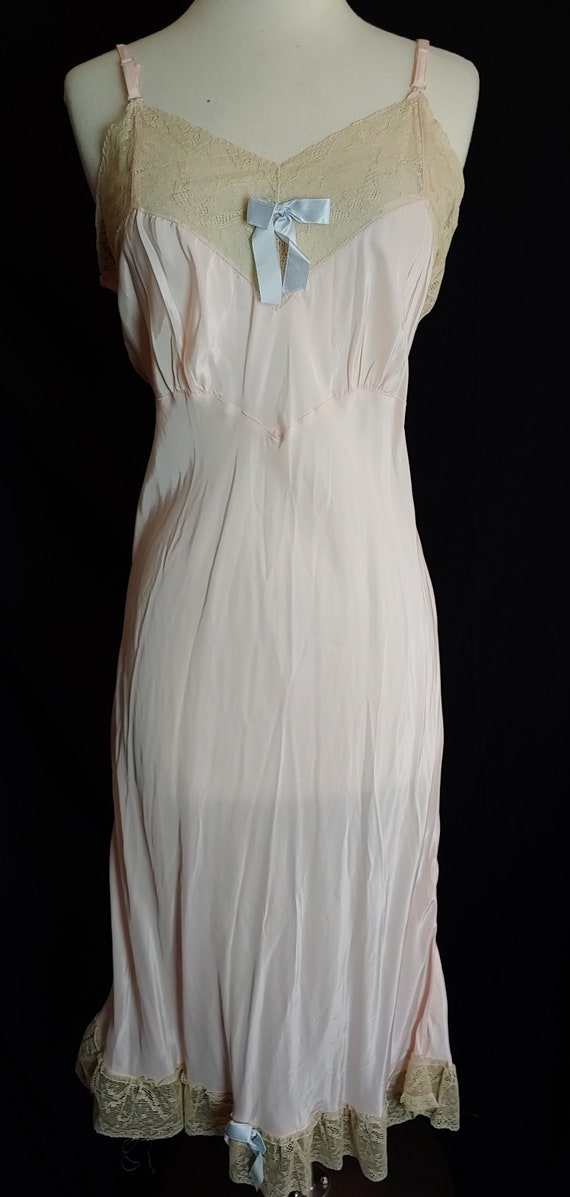 40s Rayon Slip Shell Pink Nude Lace Blue Bow 36 - Gem