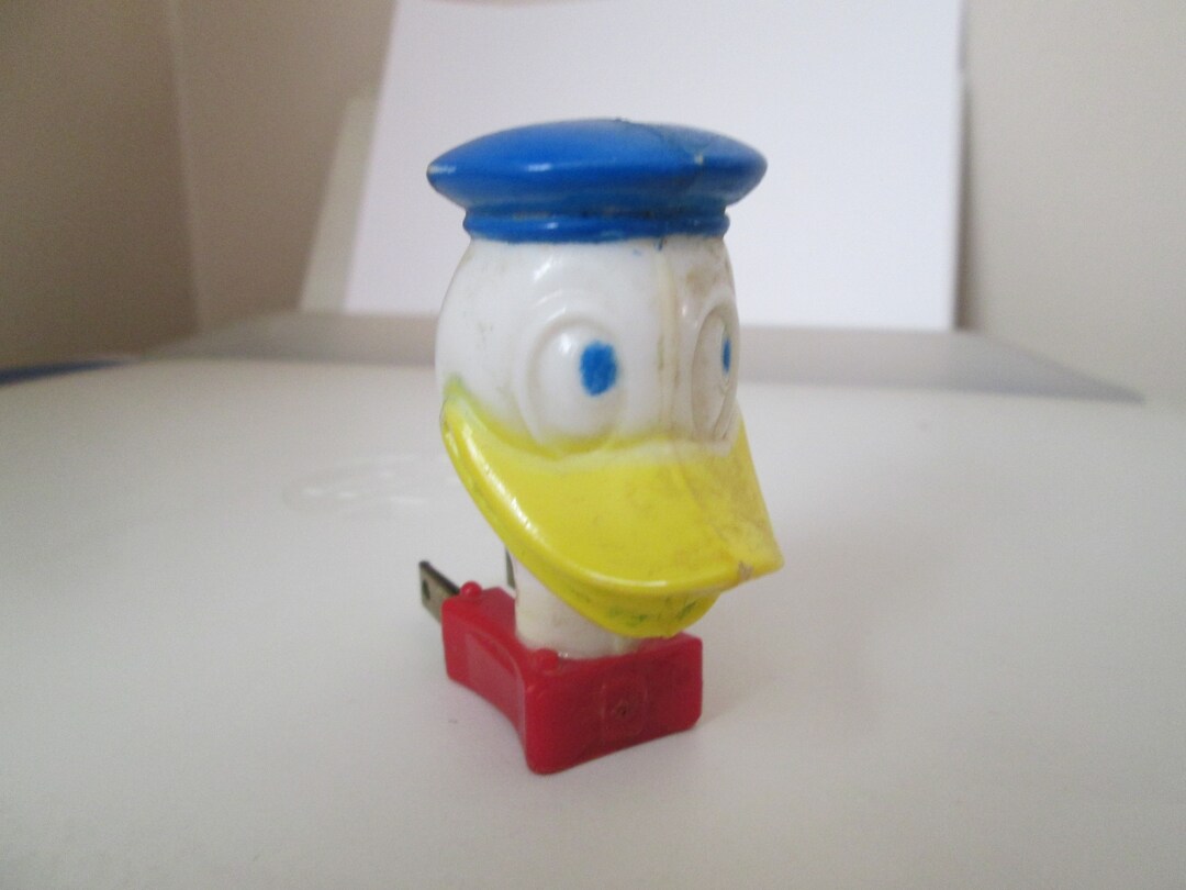 Vintage Donald Duck Plug in Night Light, Night Light Collectors, Childs ...