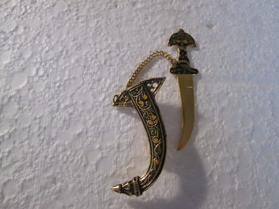 Vintage Curved Sword With Sheath, Gold Enamel Broach … - Gem