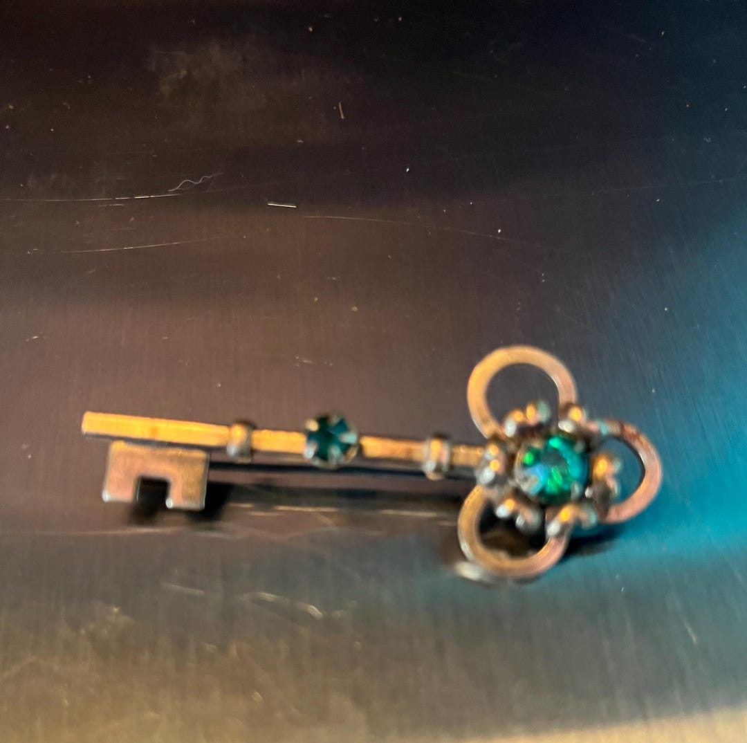 Vintage ~ Linc Skeleton Key Blue Glass 12K Gold Filled Pin / Brooch - Etsy