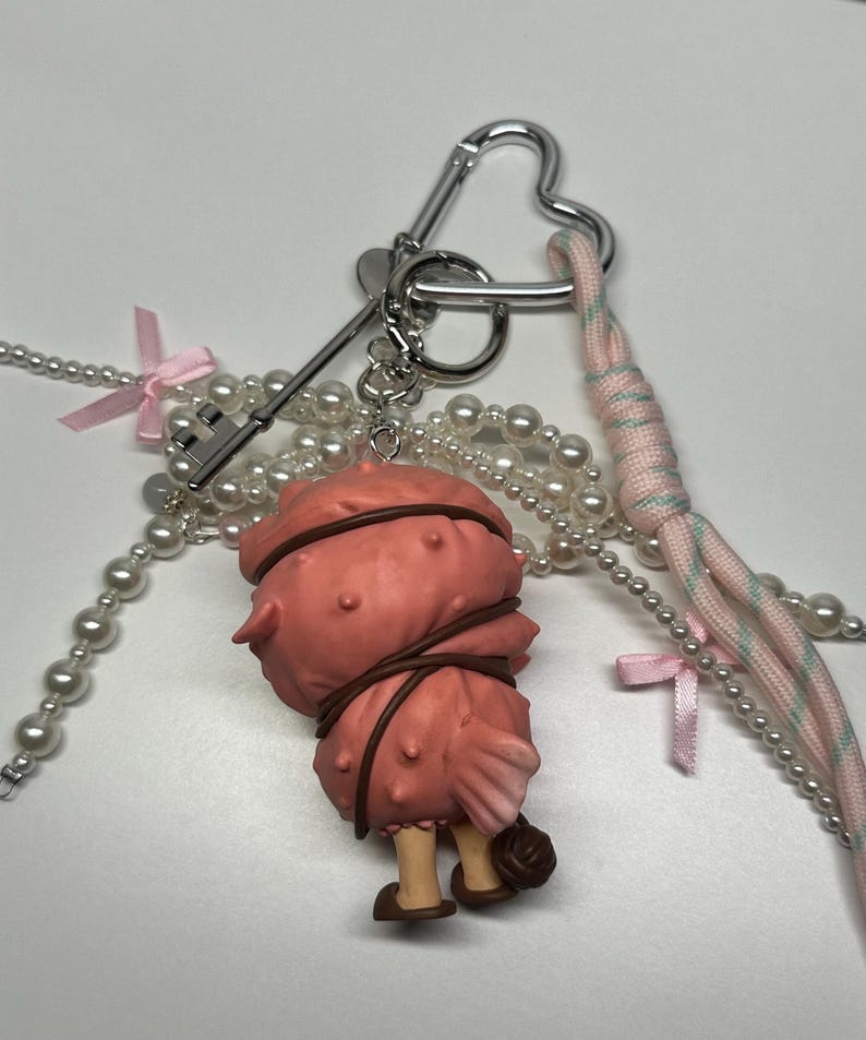 POP MART Hirono Echo- Back off DIY Keychain - Etsy