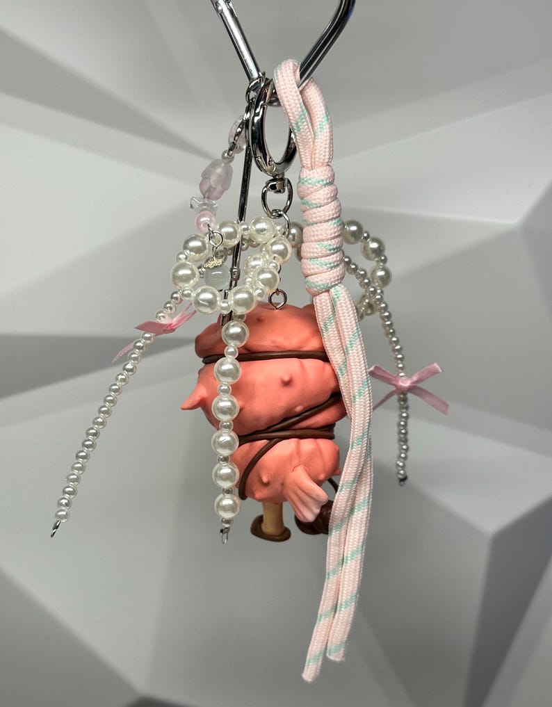 POP MART Hirono Echo- Back off DIY Keychain - Etsy