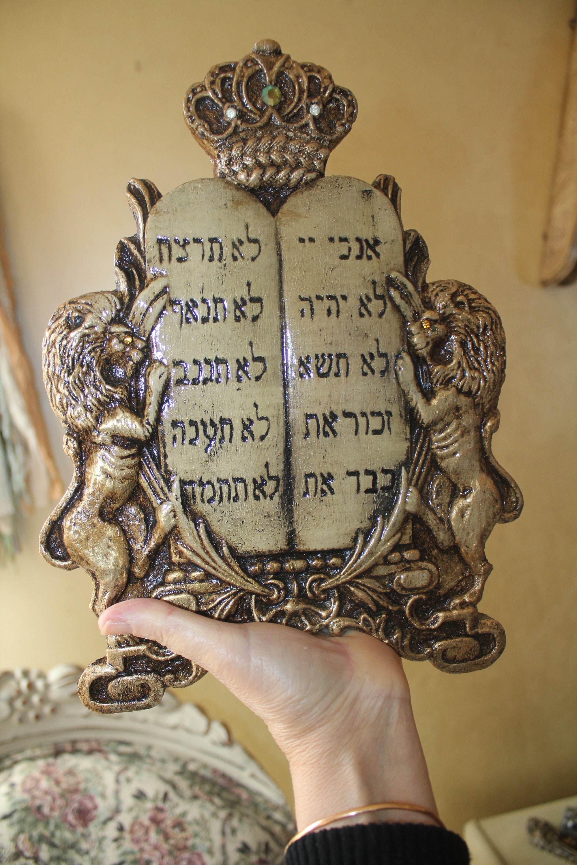 10 Commandments Tablets Hebrew