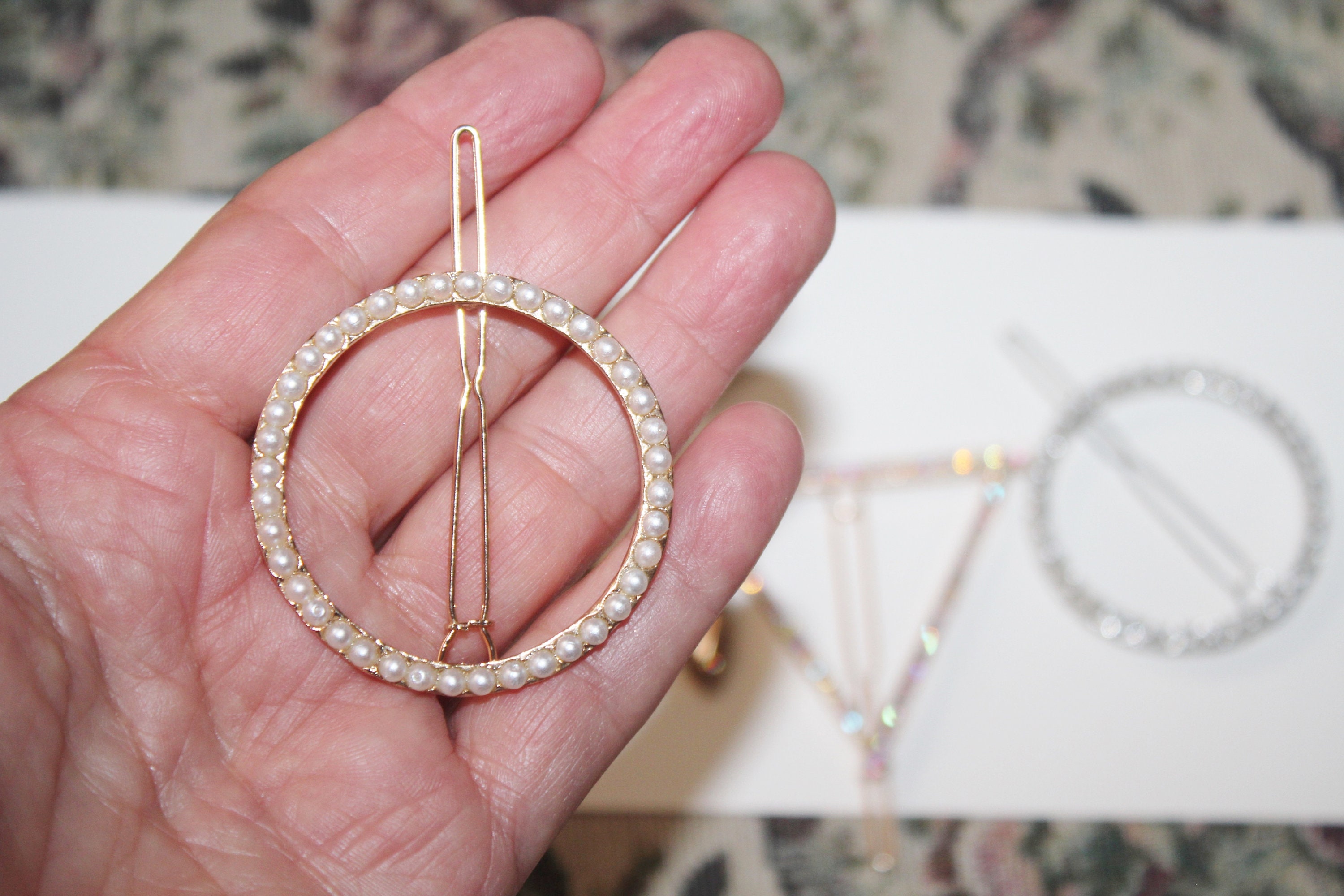Pearl Bridal Hair Pin, Round Hair Clip, Handmade - Etsy