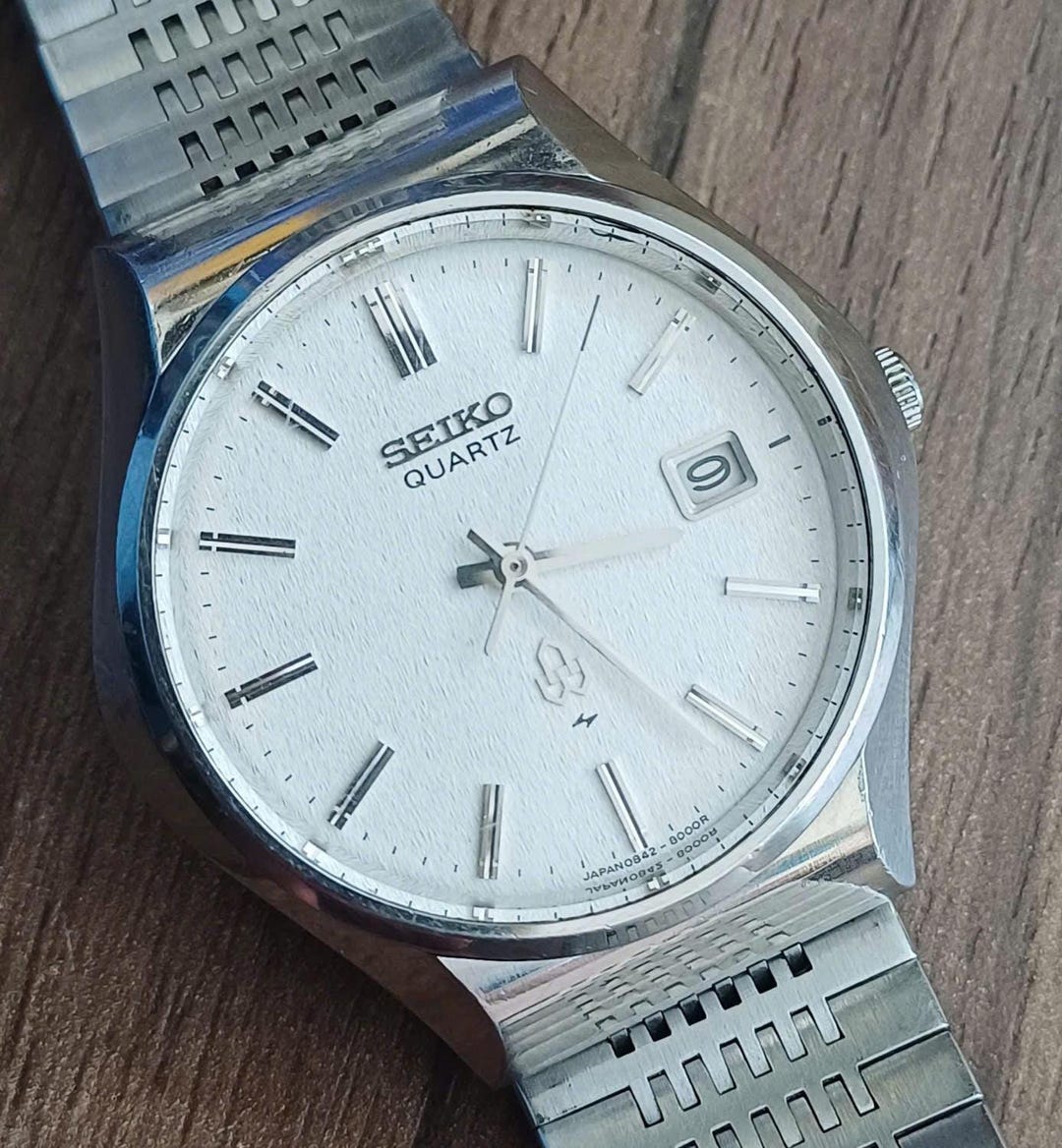 1975 Vintage Seiko Quartz 0842-8000 Silver Sand Dial - Etsy