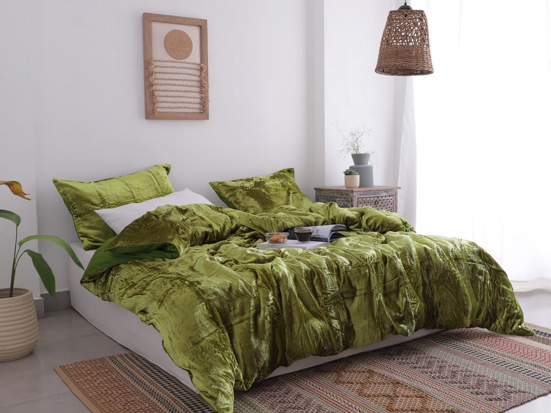 Luxury Crushed Green Velvet Duvet Cover Set - Soft Shabby Chic ...