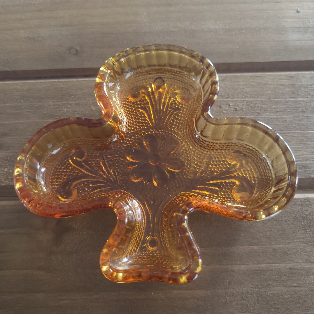 Vintage Indiana Glass Co Tiara Club Amber Embossed Shamrock Clover Ace ...