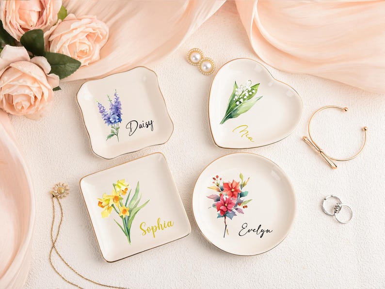 Personalized Birth Flower Name Ring Dish, Custom Ceramic Jewelry Dish ...