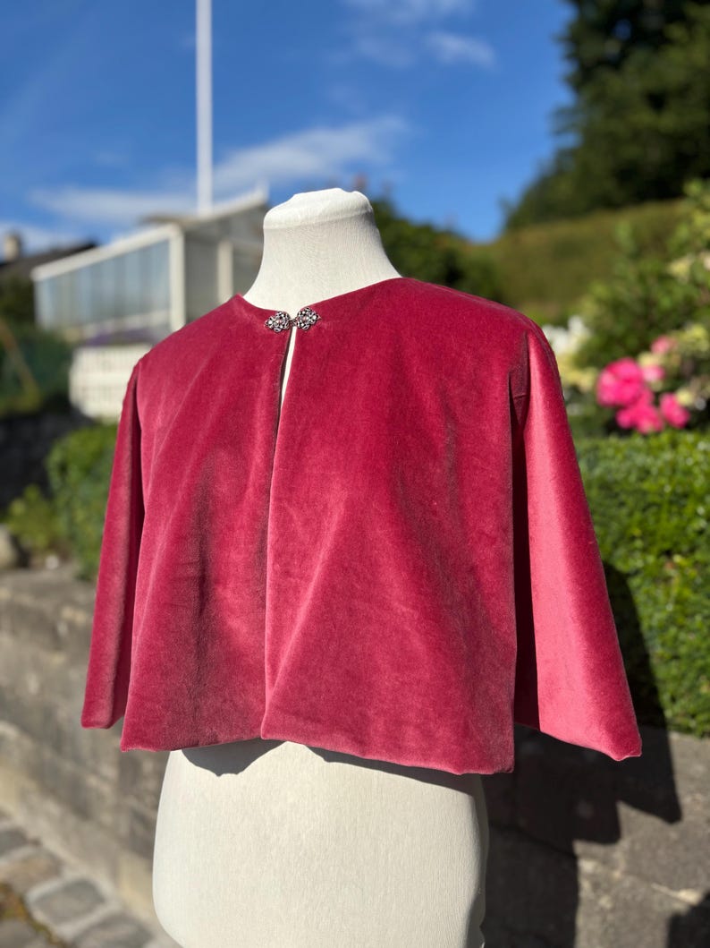 Velvet Cape Sewing Pattern PDF – Vintage Waist-length Capelet, Lined ...