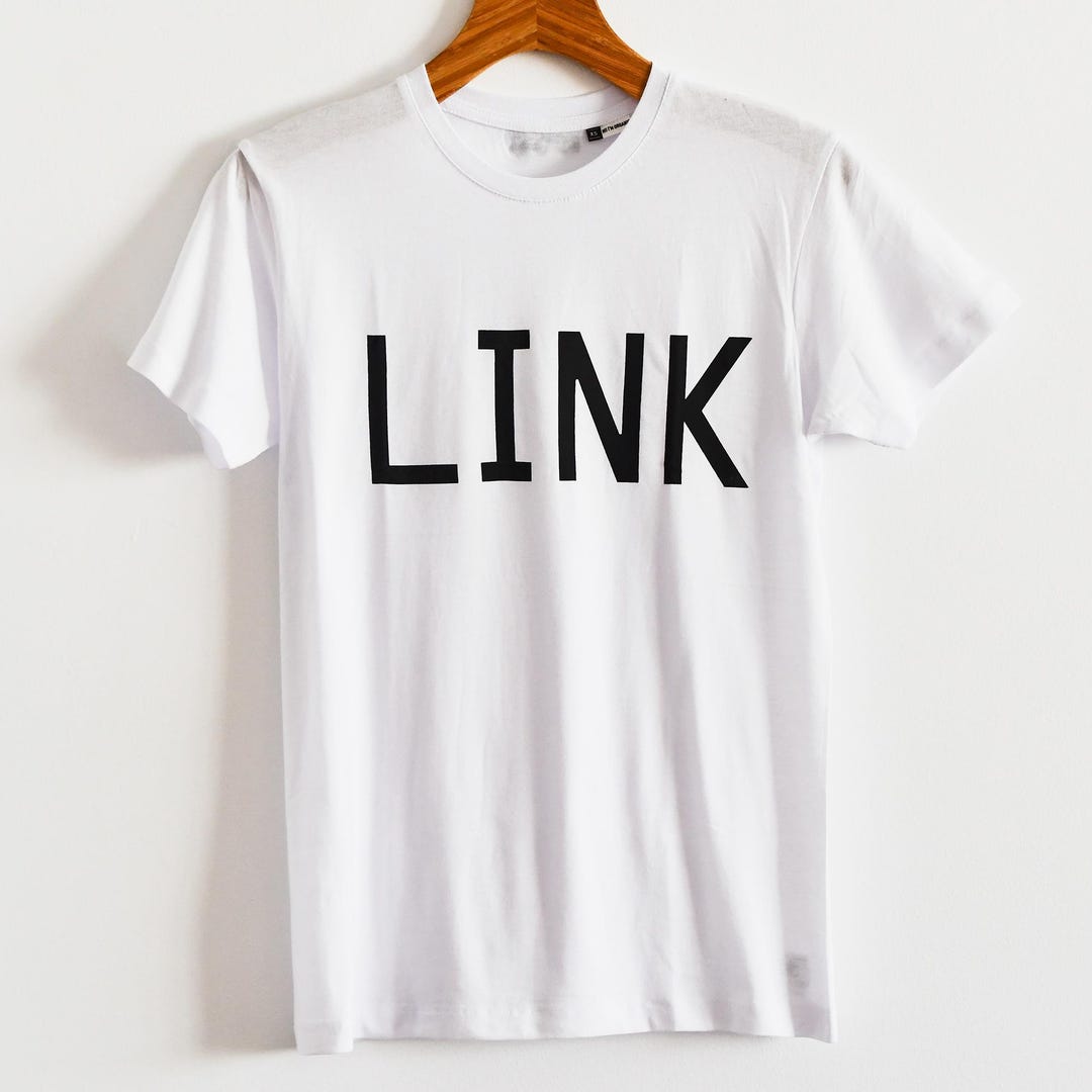 LINK. T-shirt Worn by Layne Staley, Vocalist of Alice in Chains. Screen ...