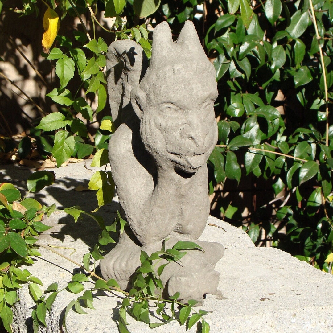 VINTAGE GARGOYLE STATUE 4 Color Options: Quality Solid Stone W ...