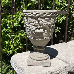 VINTAGE SONGBIRD URN (4 Color Options): Durable Solid Stone W/ Nature ...