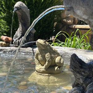 VINTAGE FROG SPITTER (4 Color Options): Solid Stone Plumbed Statue ...