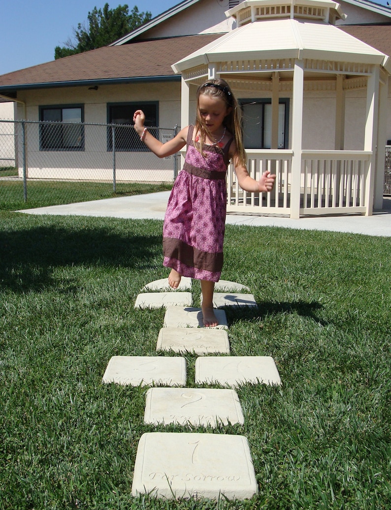 HOPSCOTCH STEPPING STONES Set/10 Solid Durable Stone Pavers | Etsy