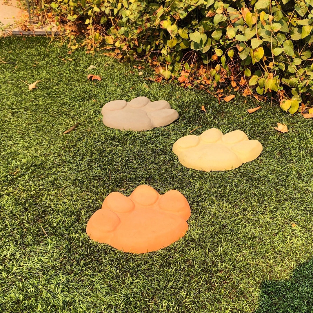 PAW STEPPING STONES (color & Set Options): Durable Solid Dense Concrete ...