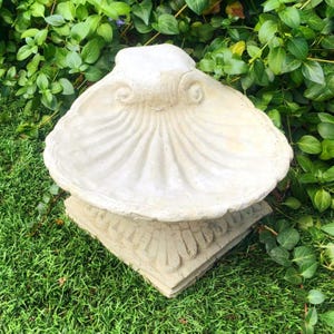 VINTAGE SHELL BIRDBATH (4 Color Option): Solid Stone Bird Bath Feeder ...