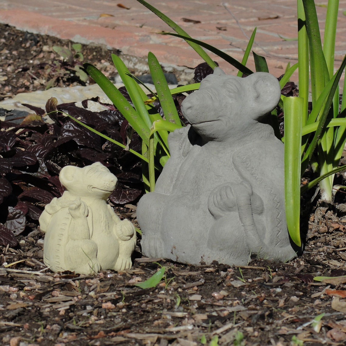 MEDITATING MOUSE choice of Size & Color: Solid Stone Buddha - Etsy