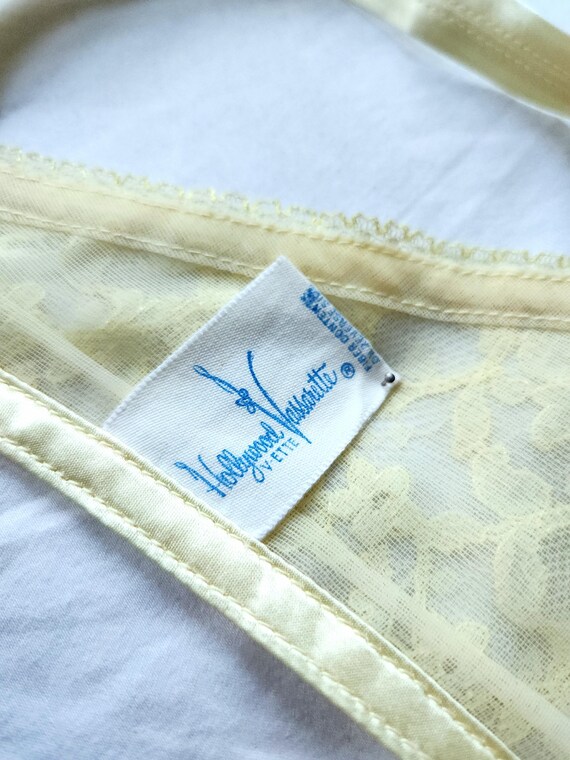 1950s Vintage Bullet Bra: 36B Yellow Lace Hollywood V… - Gem