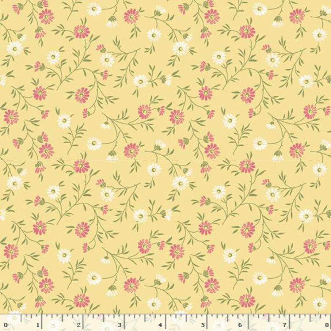 Marcus Fabrics Shades of Romance Daisy Quilting Cotton Fabric- Yellow ...