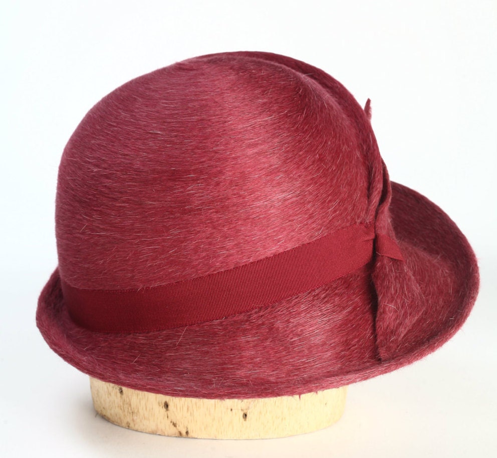 Raspberry Red Beaver Fur Felt Winter Cloche Hat,pleated Front Crease ...