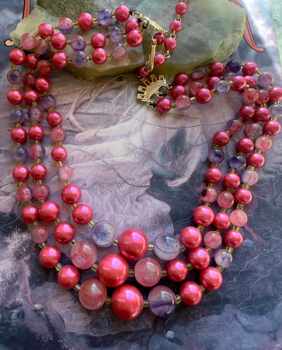 Vintage Mod Japan Lucite Swirled Fuchsia Beaded Vintage 3 Strand ...