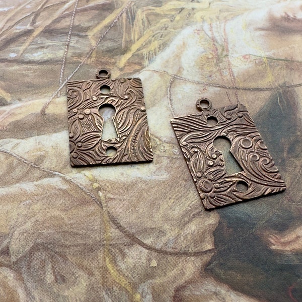 Keyhole Pendant - Etsy