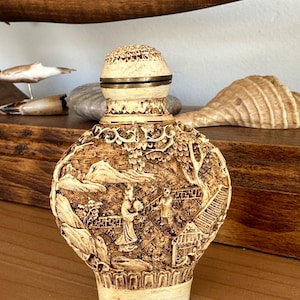 Vintage Snuff Bottle Lacquerware Ivory Resin Qianlong Mark, Carved ...