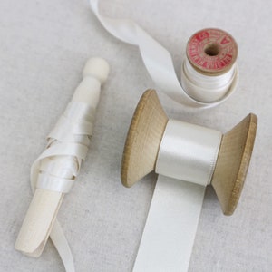 Pearl White Satin Ribbon. Ivory Luxury Wedding Ribbon. - Etsy