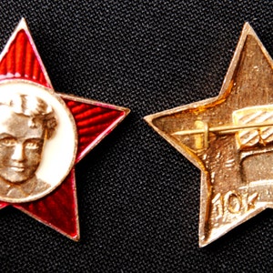 Soviet Little Octobrist Pin Back Badge for Collection With Young Lenin ...