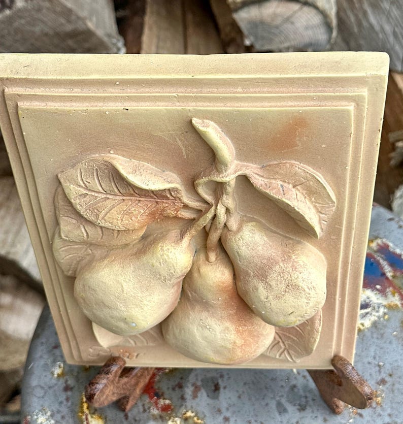 Vintage 3D Plaster Retro Fruit Wall Decor Fleur De Lis Wall Art Plaque ...