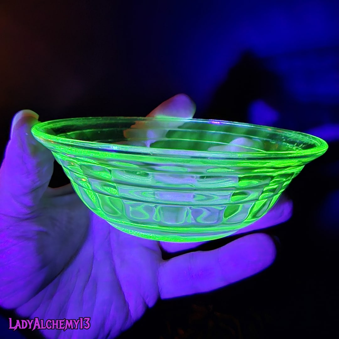 Uranium Glass Green Berry Dish Vintage UV Reactive Glowing - Etsy
