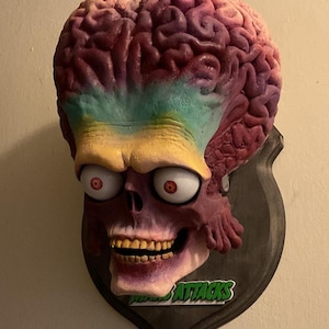 Mars Attacks Alien Trophy Head Talking Wall Plaque - Etsy