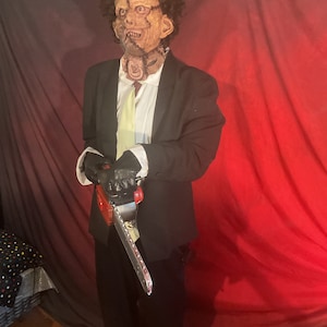 Texas Chainsaw Massacre. 2 Leatherface Life Size Figure NO SKULLS - Etsy