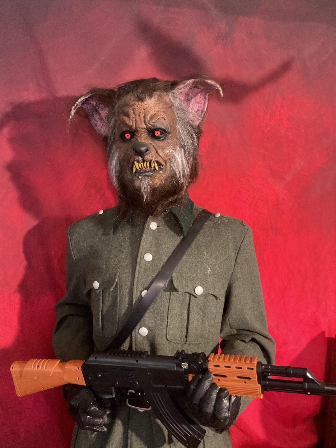 Werewolf of the SS LIFE SIZE Figure With Lights Sound Machine Gun - Etsy