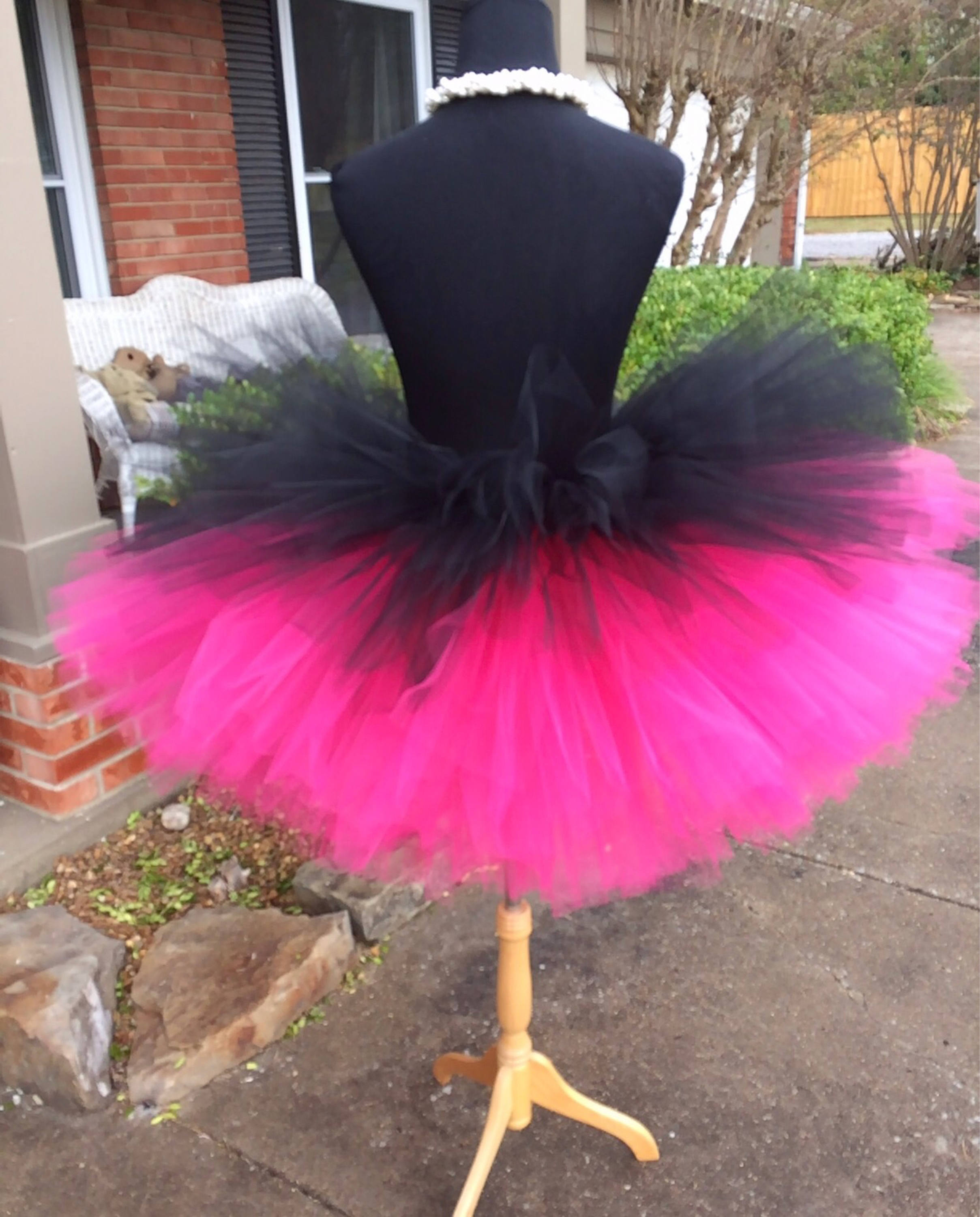 Tutú adulto en fucsia con superposición negra Tutú de | Etsy