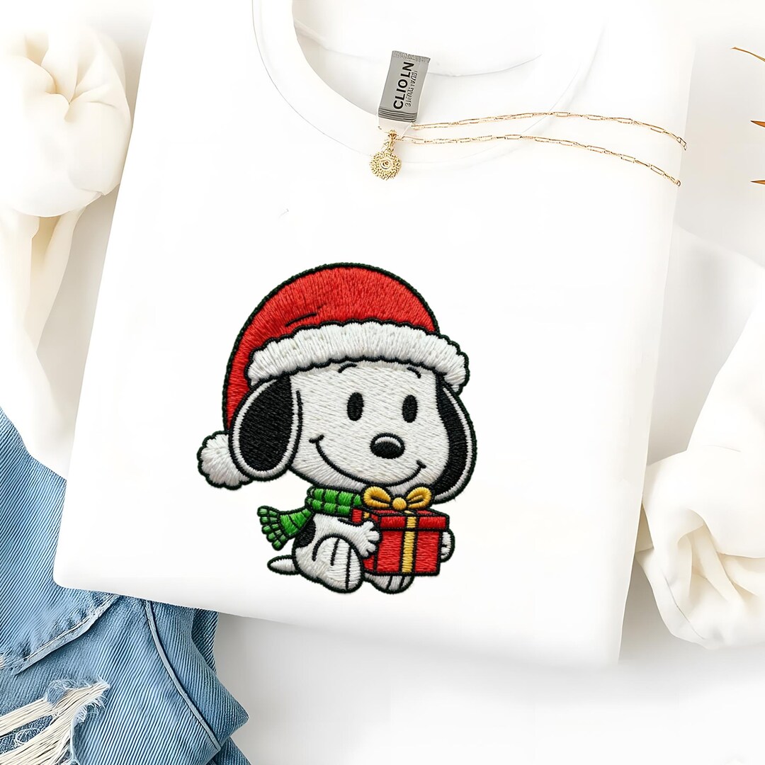 Cute Snoopy Santa Embroidery Design, Christmas Dog Machine Embroidery ...