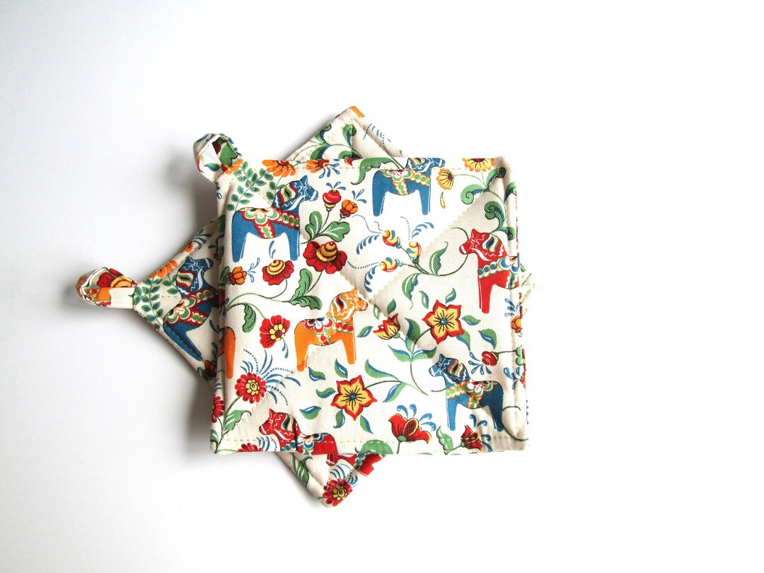Pair of Swedish Dala Horse Pot Holders - Etsy
