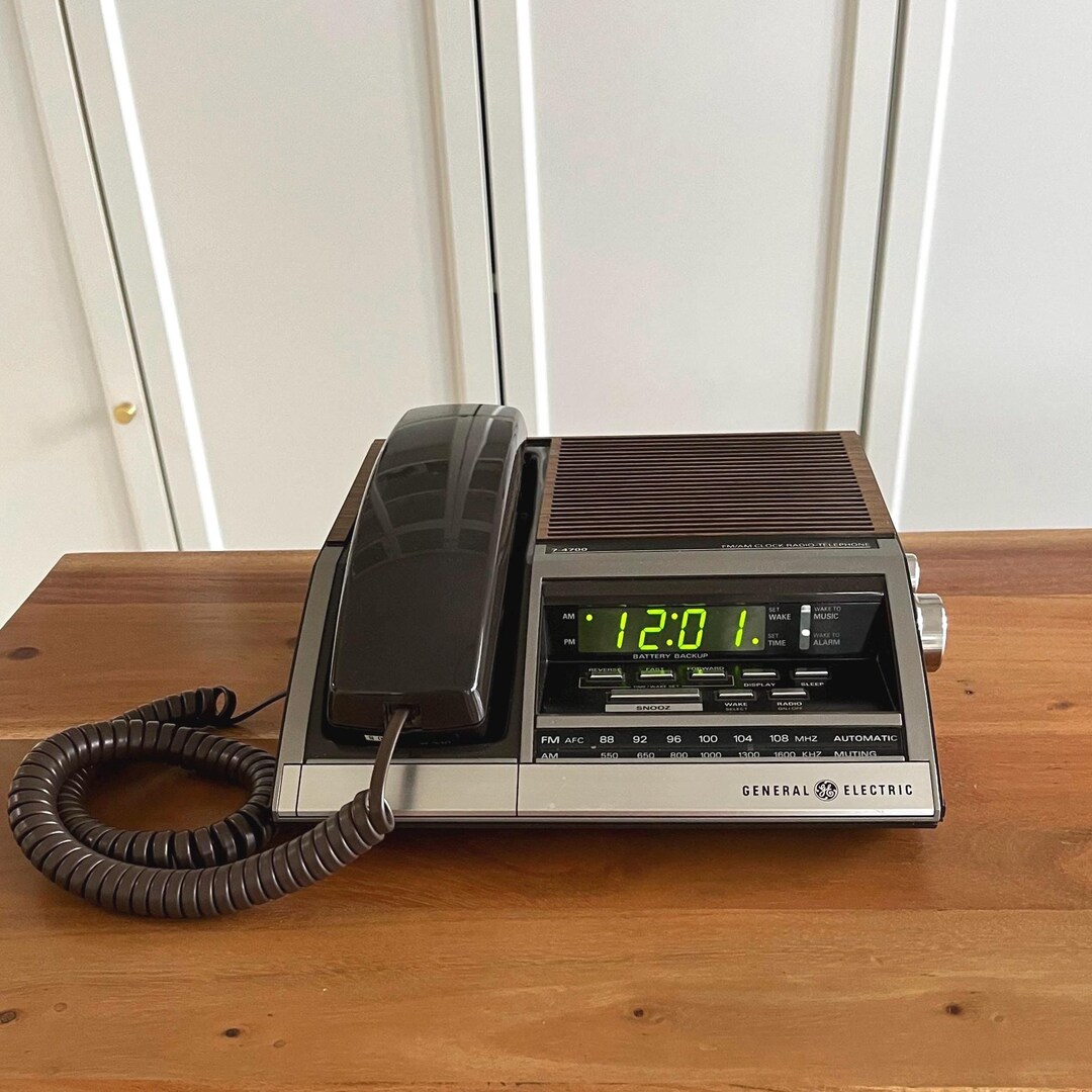 Rare Vintage GE, General Electric Digital Alarm Clock Radio and ...