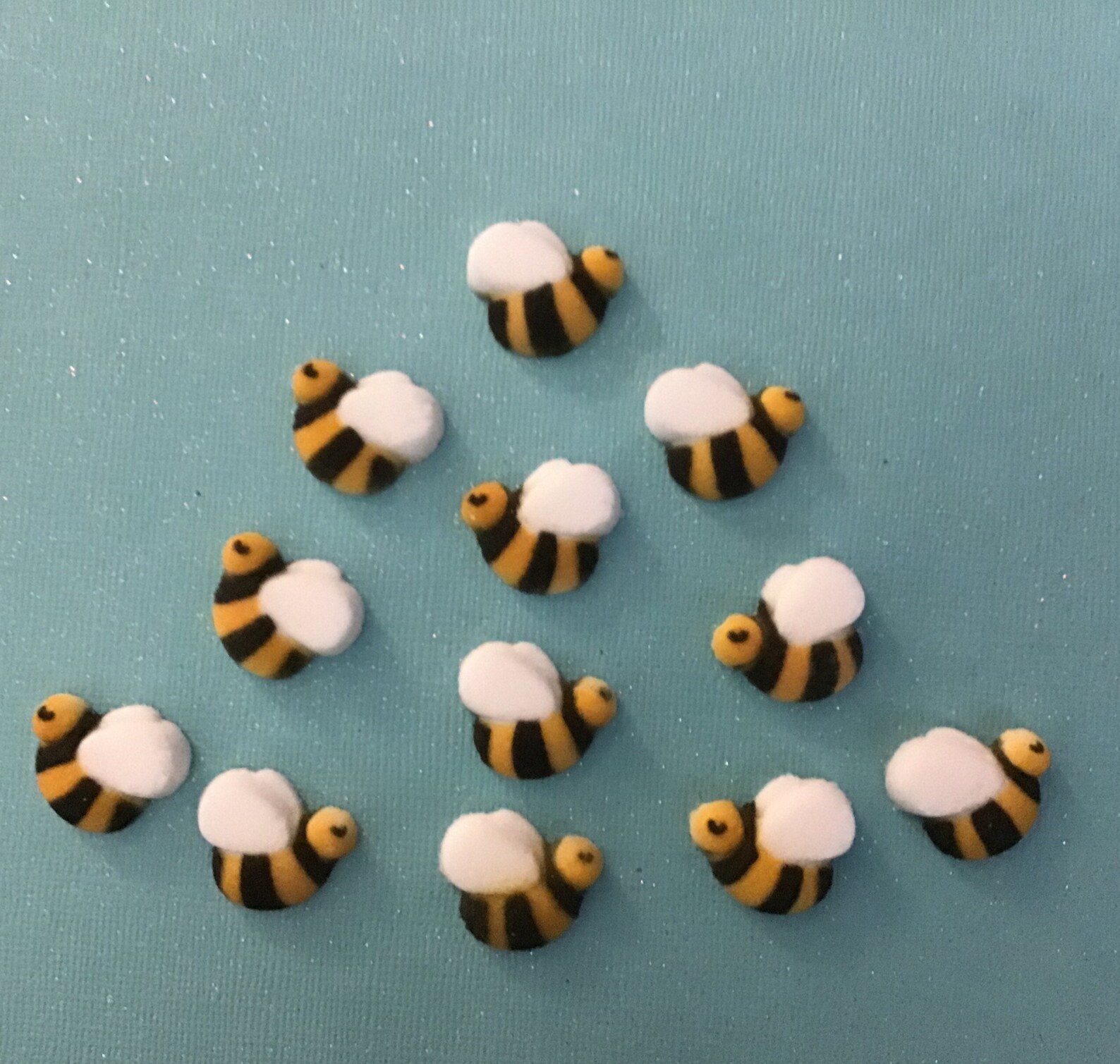 Sugar Bees / 12 Bumble Bee Sugar Pieces /sugar Bee Cupcake | Etsy
